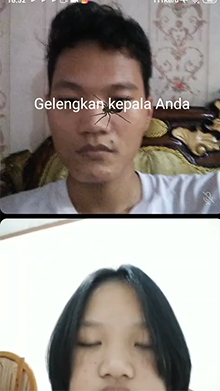 Spider on the screen | Lenslist